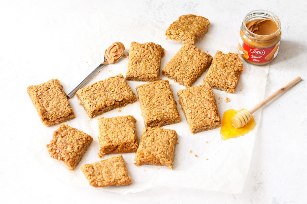 Biscoff Flapjack (Easy And So Good) - My Morning Mocha