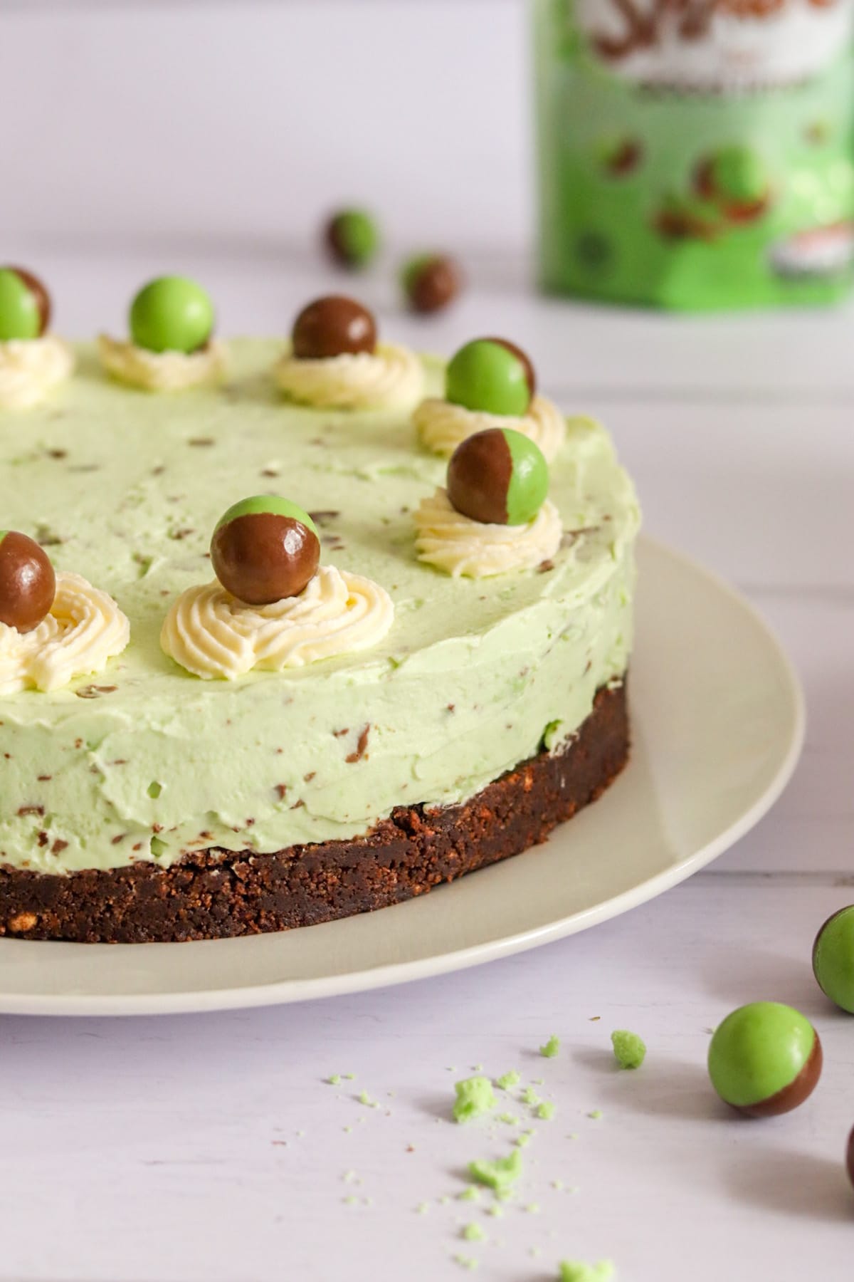 Mint Aero Cheesecake Recipe! (No Bake) - My Morning Mocha