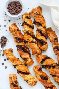Chocolate Twist Recipe (With Custard) - My Morning Mocha
