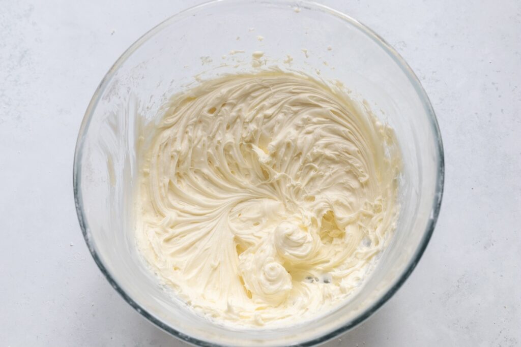 Cream Cheese Frosting (UK Classic) - My Morning Mocha